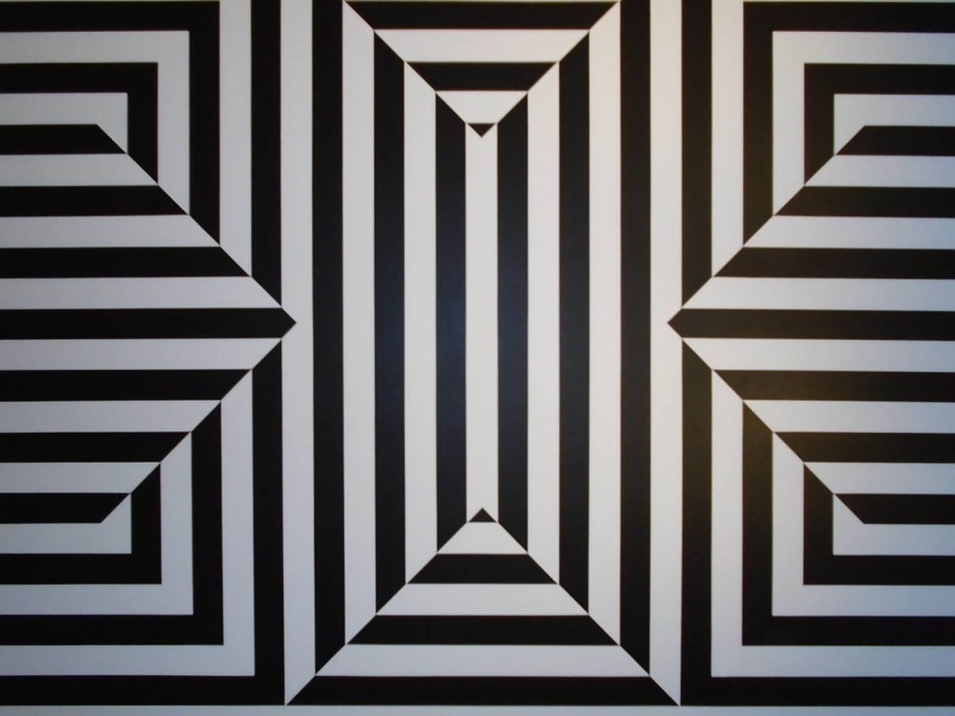 Three Visual Illusions That Reveal the Hidden Workings of the Brain ...