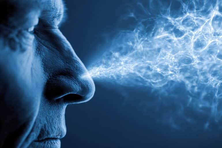 Nasal Spray Reverses Brain Aging and Inflammation - Neuroscience News